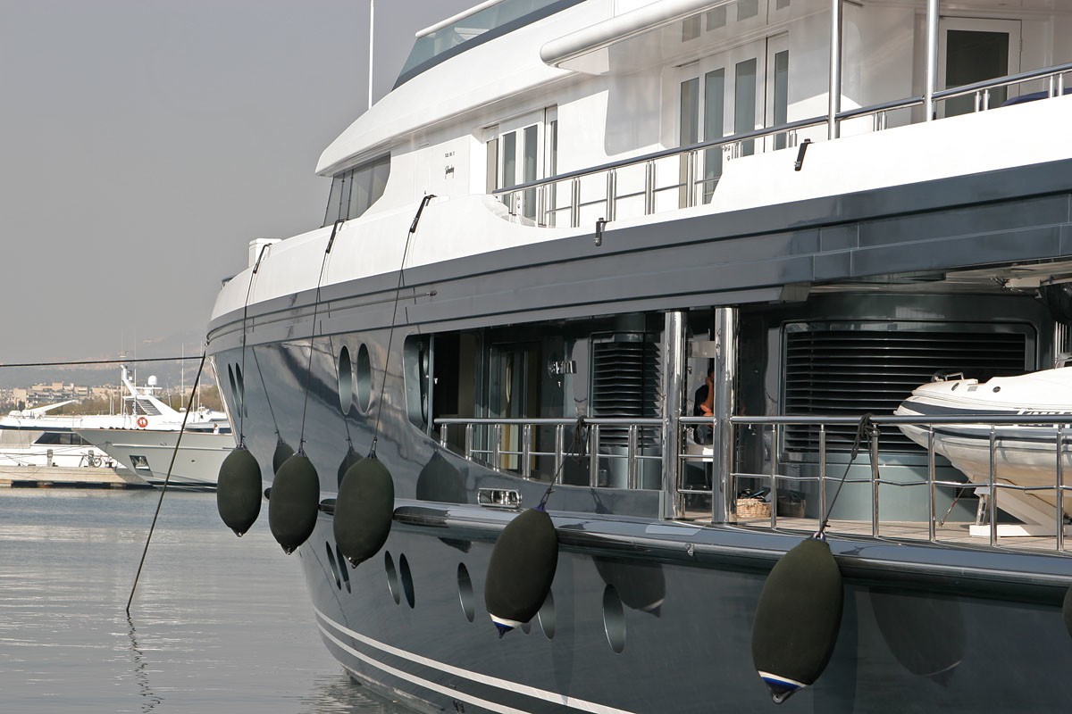 Yacht SAGITTA, Oceanfast (Austal) | CHARTERWORLD Luxury Superyacht Charters